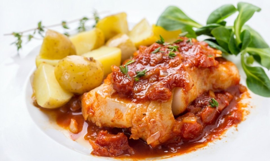 Cepta Zivis tomātu mērcē